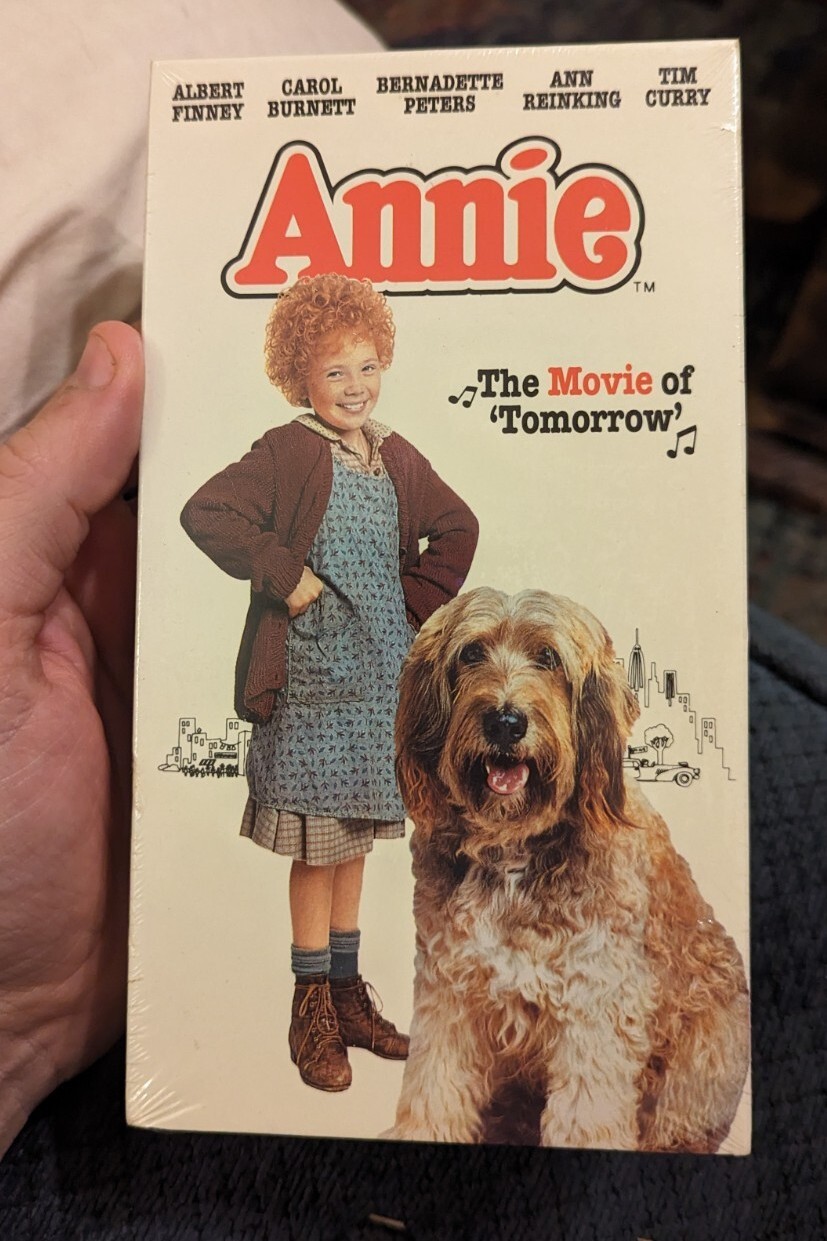 Annie VHS New SEALED Watermarks RCA Carol Burnett Tim Curry 43396601277 ...
