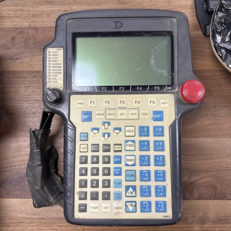 FANUC 420iW & RJ2 CONTROLLER & TEACH PENDANT 7TH AXIS LINEAR RAIL | eBay