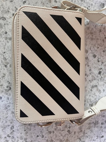 Off-White Diagonal Hazard Clip Crossbody Bag White with Black Stripes ...