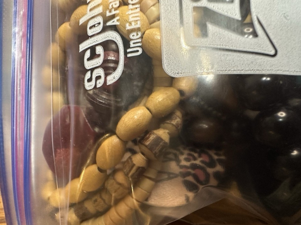 Lot #178 - 3-1/2 POUNDS of Colorful Boho, Ethnic Tribal Wooden Jewelry ...