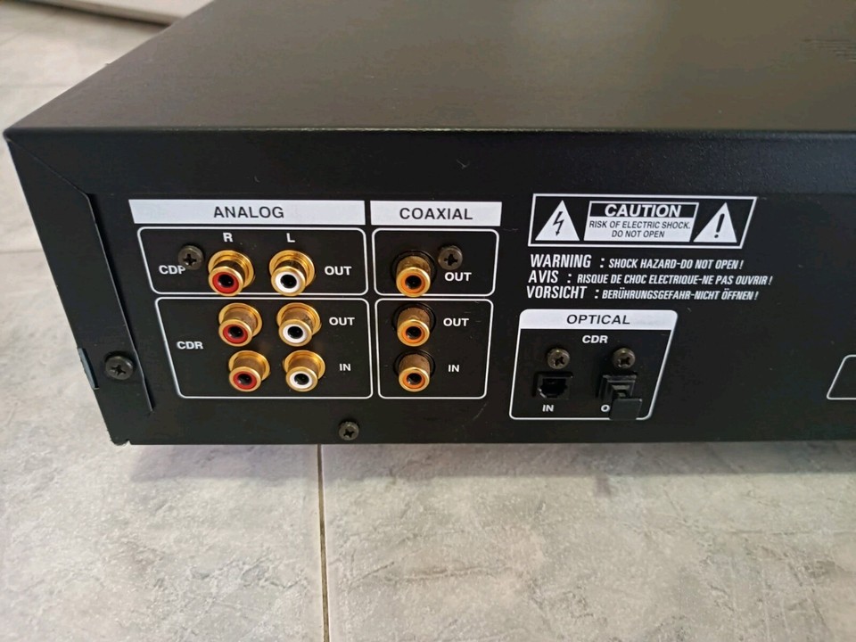 LG ADR-620 Audio CD-Recorder doppio CD parzialmente funzionante leggi ...