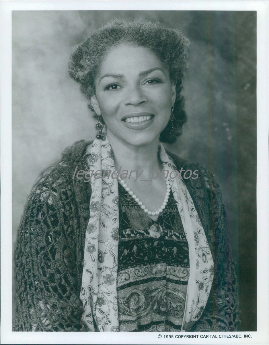 Rosalind Cash