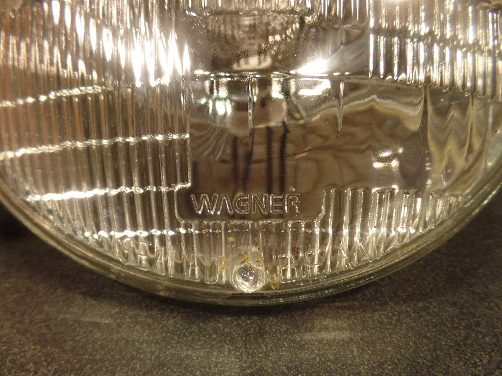 WAGNER HEADLIGHT HEAD LIGHT W14 2D1 28V 4458 DOTM95 50/50W 05 | eBay