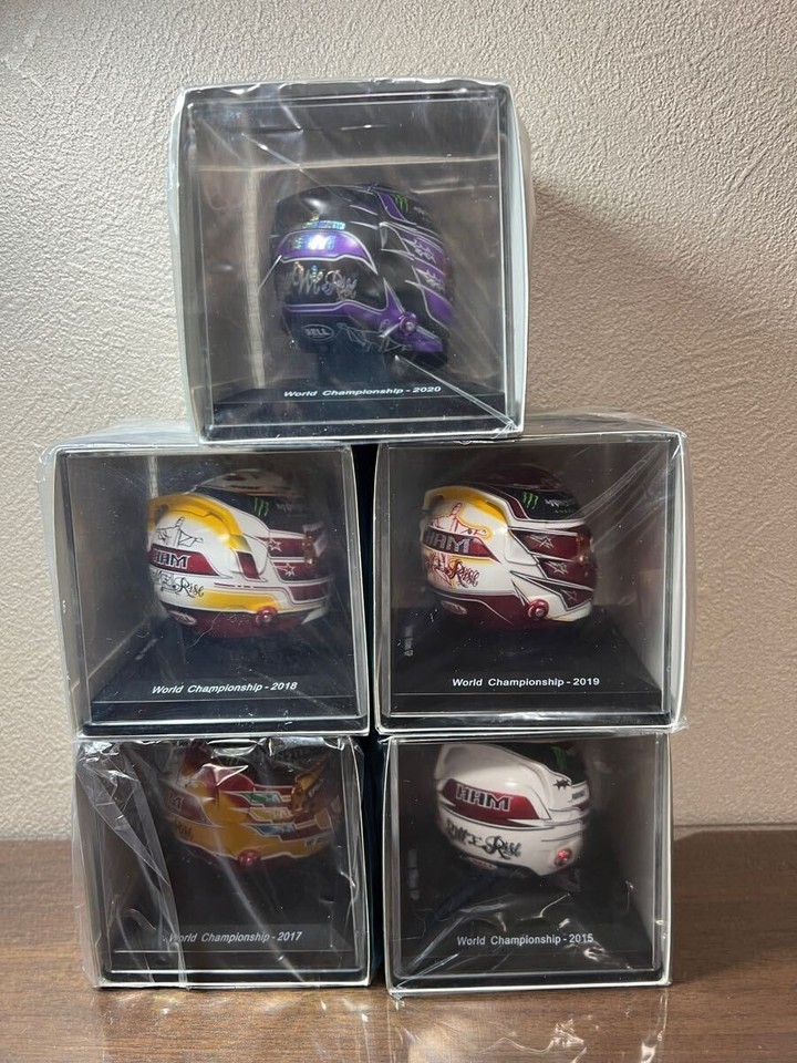 Lewis Hamilton Spark 1/5 Helmet Set World Champion 2015-2020 Mercedes ...