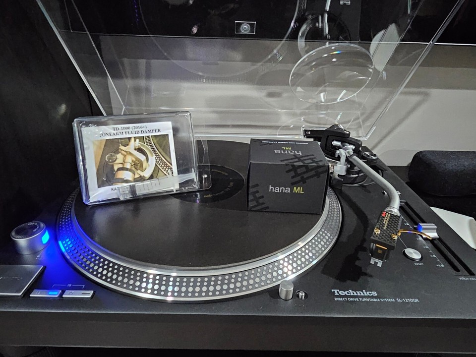 Technics SL-1210GR Black Direct Drive Turntable w/ hana ML cartridge | eBay