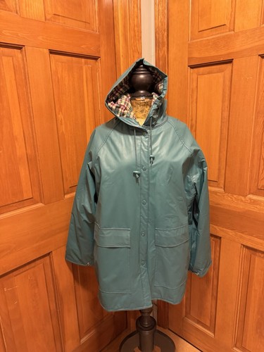 Vintage The Woolrich Woman PVC Rain Jacket Large Green Plaid Wool Lined ...