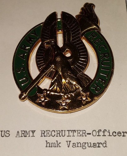 Vintage US Army Recruiter Officer Gold Badge Pin Insignia Vanguard ...