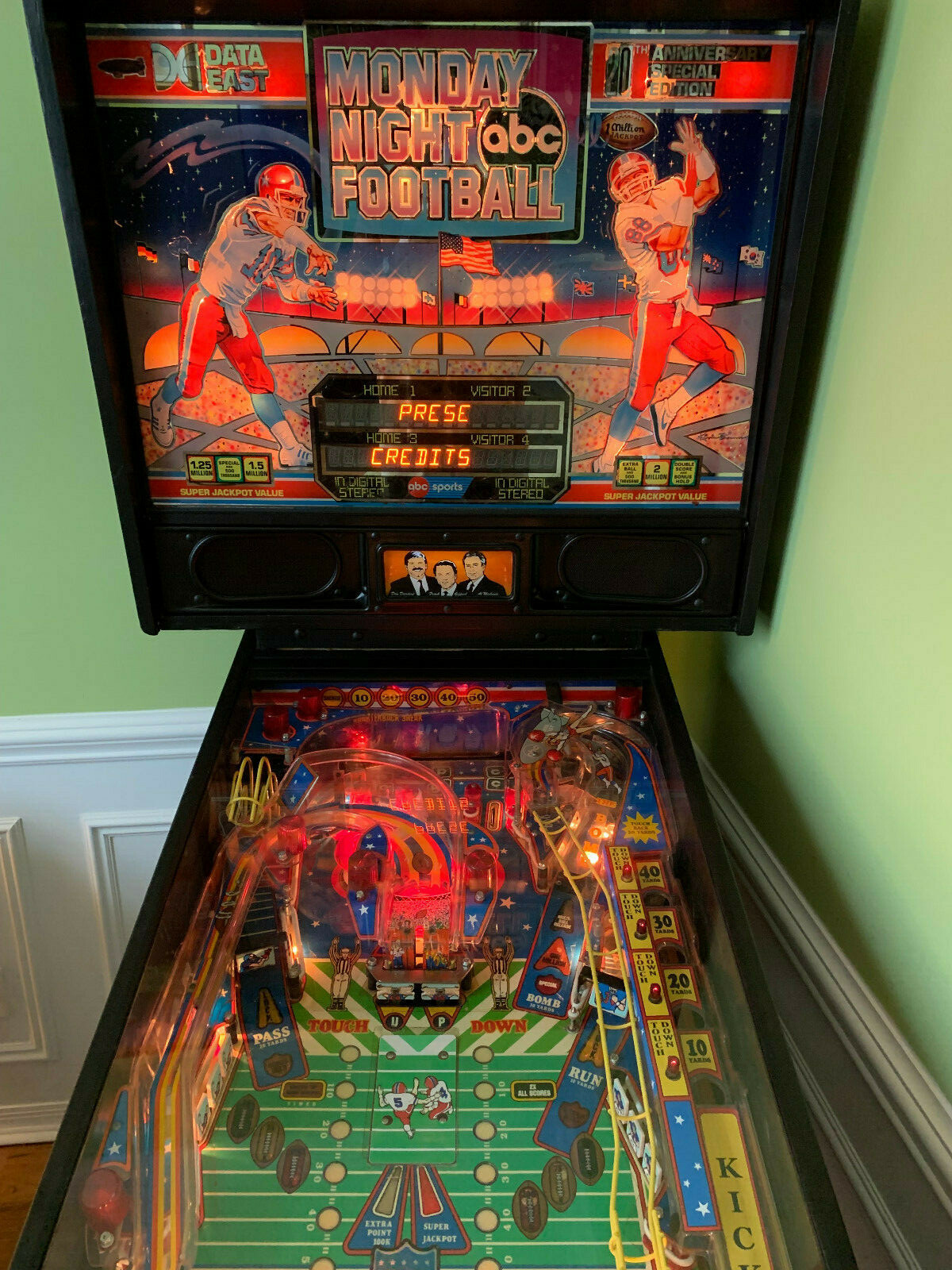 Data East Monday Night Football Pinball Machine 1989 | eBay