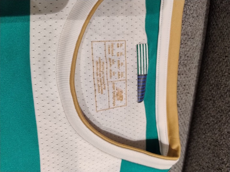 Celtic Football Shirt Bundle XL | eBay UK