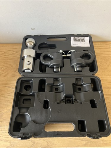 GM 84759851 Gooseneck Trailer Hitch 2-5/16” Fits 2017-2023 Sierra 2500/ ...