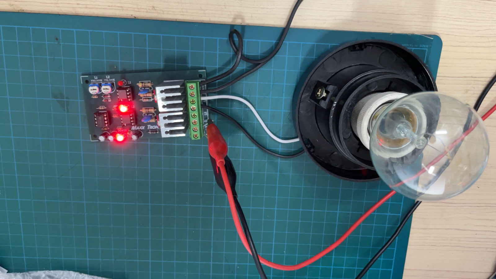 AC Flasher 2 CH 110-240VAC 2000W Flash Timing Adjustable 0.3-5 Seconds ...