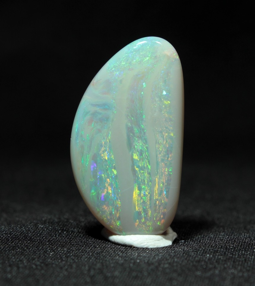 9.2 ct Semi-black Australian Opal w/ Color Bands from Lightning Ridge ...