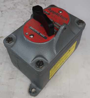 APPLETON EDS175F23 30 AMP HAZ-LOC XP MANUAL MOTOR STARTER SWITCH 120 ...