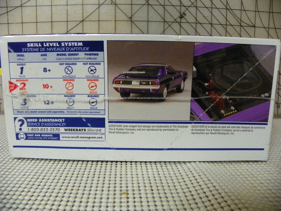 1993 Revell Monogram 1971 Hemi Cuda 1:24 Scale Plastic Model Kit # 85 ...