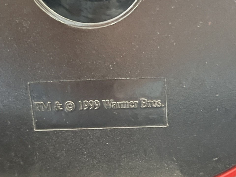 EUVmC Vintage Warner Brothers Taz Tasmanian Devil Metal Bubble Gum ...