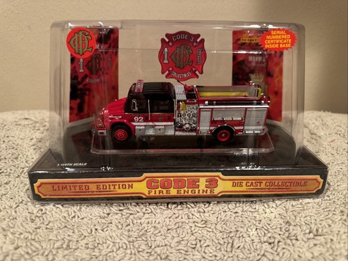 Code 3 Collectibles Freightliner Pumper Engine#92 Chicago Fire ...