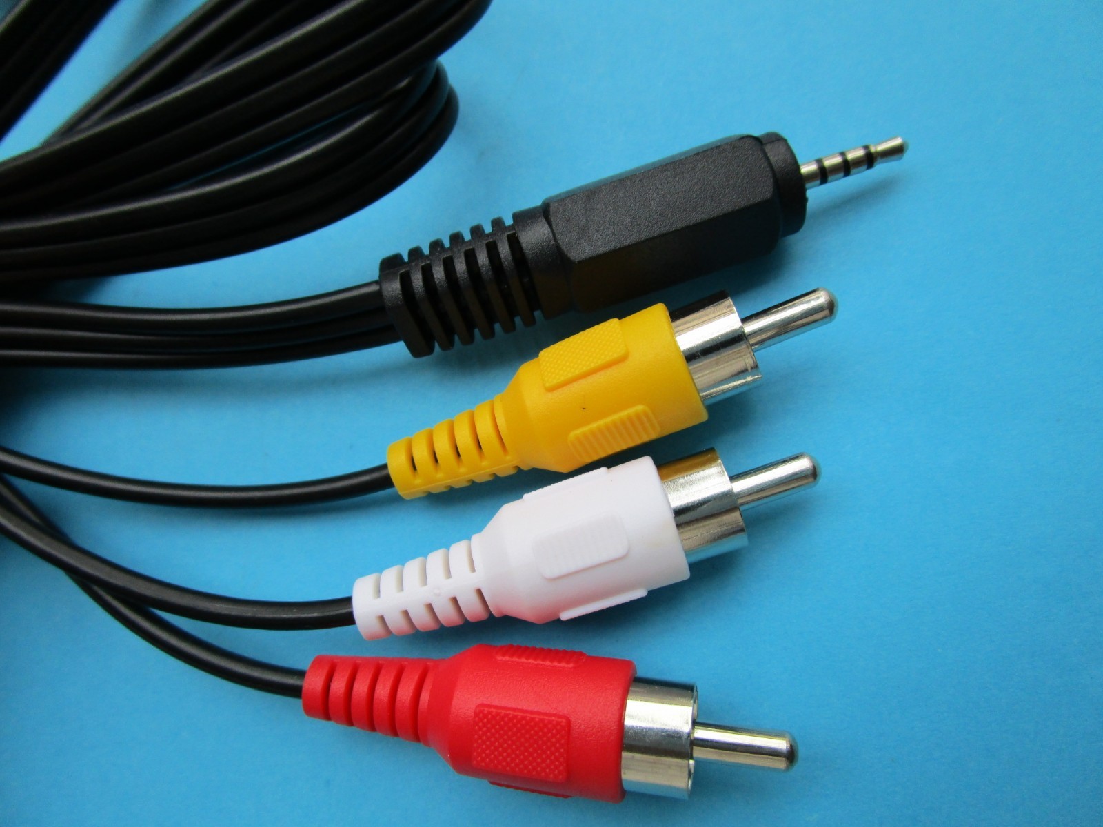 12 pcs Mini AV 2.5mm Plug to 3 Color RCA Male Plug Adapter Audio Cable ...