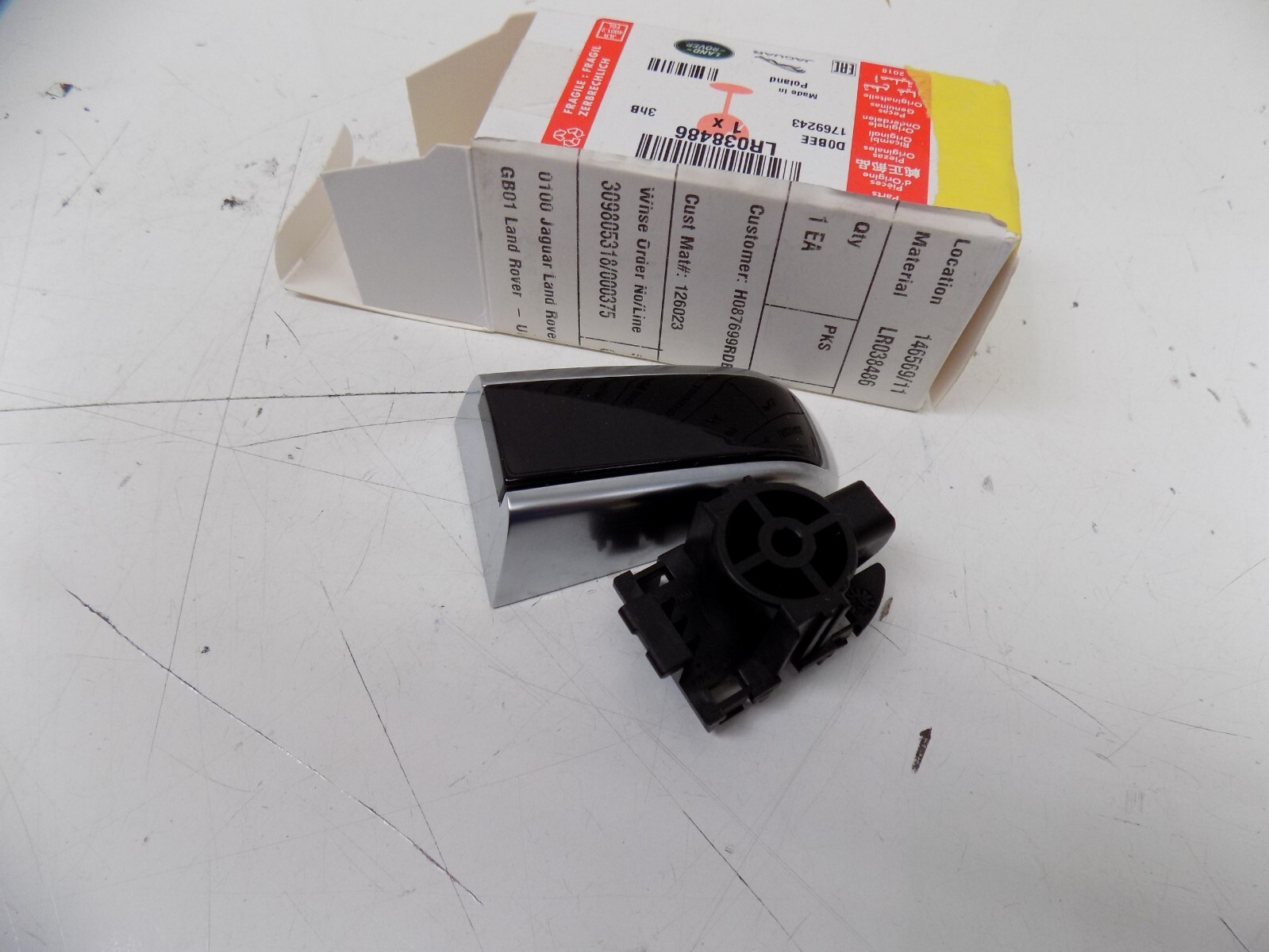 Land Rover Discovery Sport L550 Front Door Handle Cap LR038486 Genuine ...