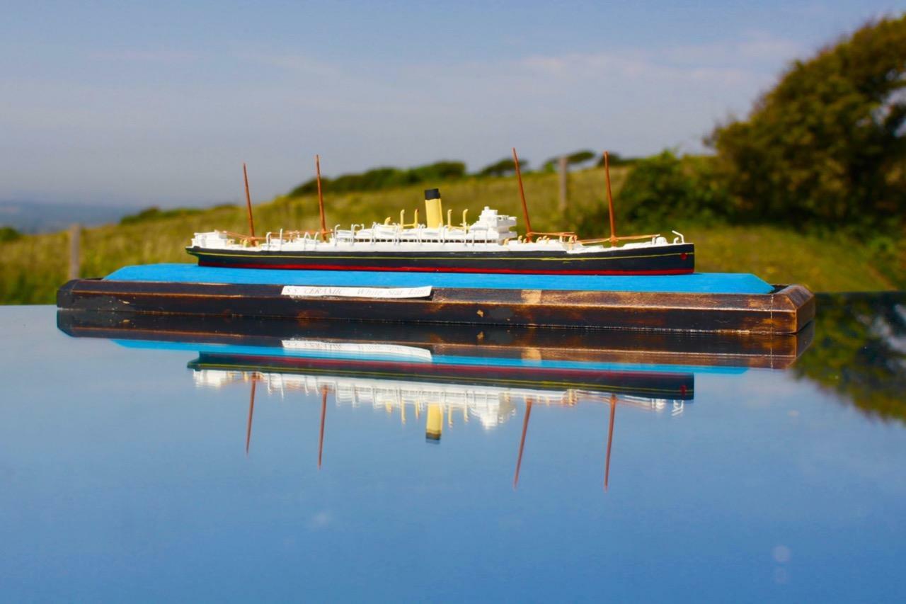 WHITE STAR LINE RMS CERAMIC RARE CASED BASSETT LOWKE WATERLINE MODEL ...