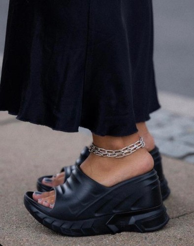 Givenchy Marshmallow Slide/Sandal wedge shoes, Size 39, (Best fits a US ...