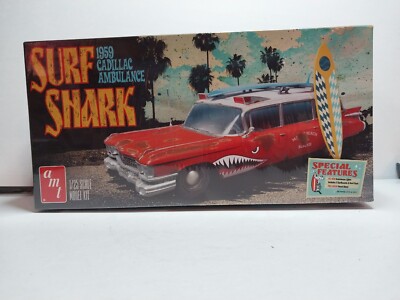 AMT Surf Shark 1959 Cadillac Ambulance 1/25 Scale Model Car Kit (1242 ...