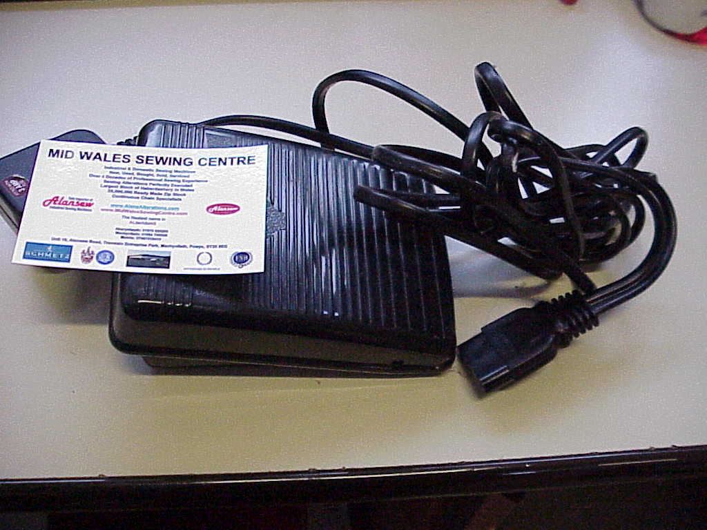 SEWING MACHINE OVERLOCKER FOOT CONTROL/PEDAL AND LEAD FITS MOST JANOME ...