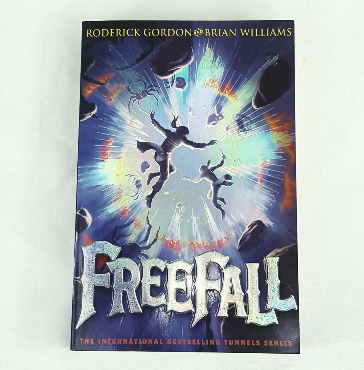 Tunnels By Roderick Gordon