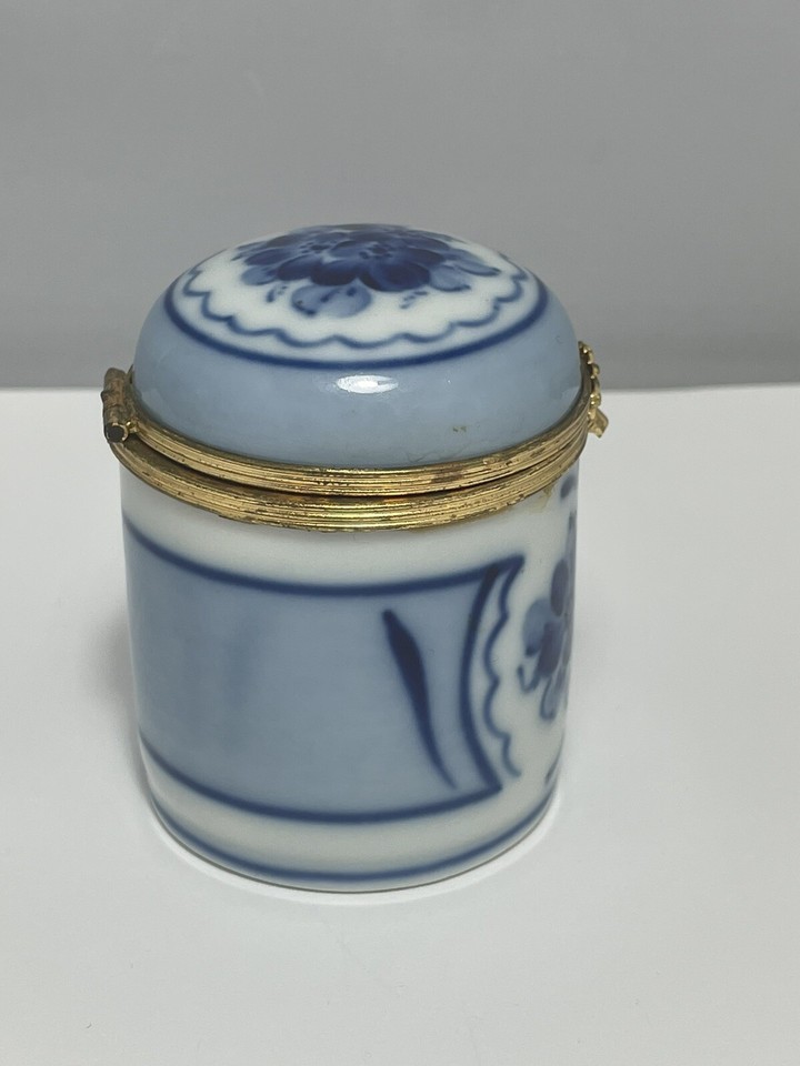 Vintage Limoges Singer 1950' Hand Painted Floral Round Trinket Box | eBay