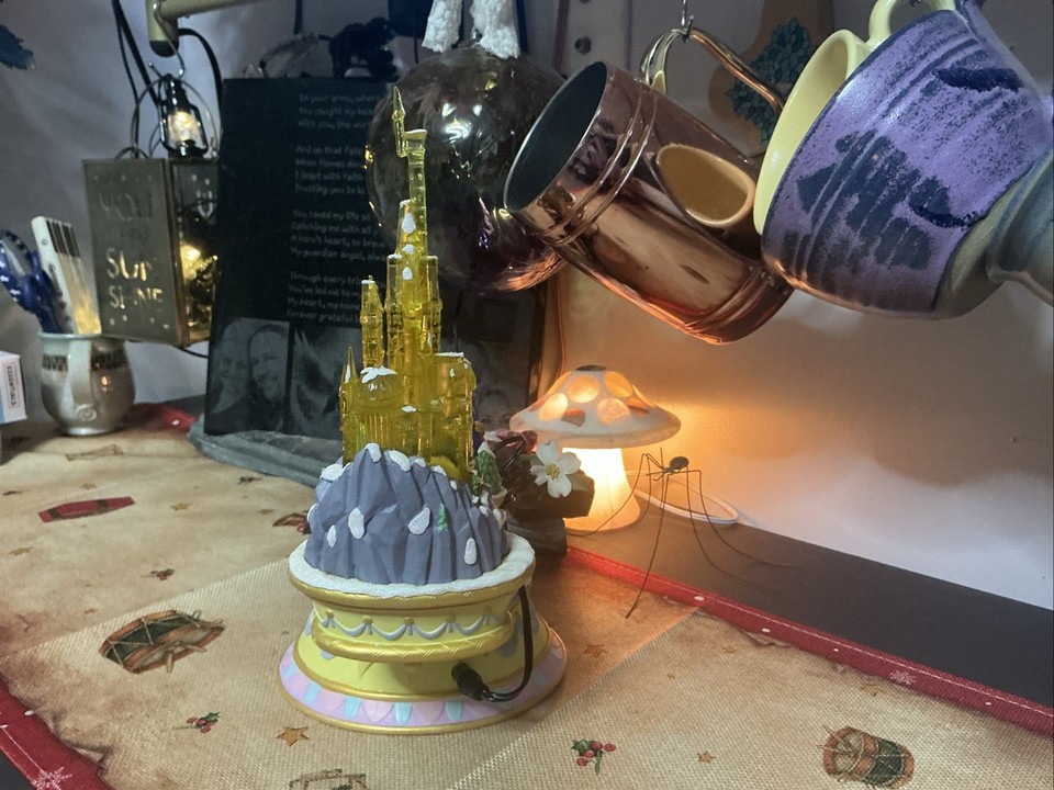 Disney Store Beauty & The Beast Light Up Castle Rare Disney Direct ...