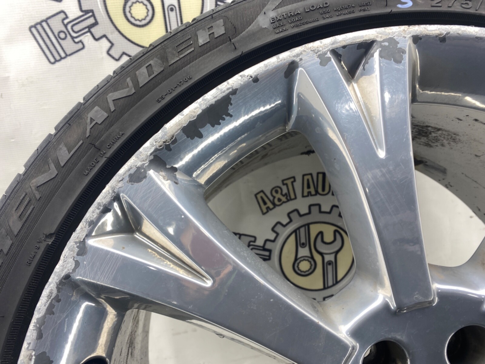 JAGUAR XJ X351 ORONA ALLOY WHEEL 10J X 20 INCH WITH BAD TYRE REAR ...