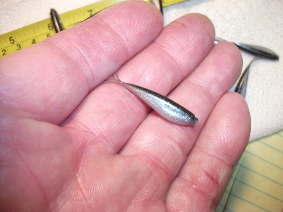 100-1 1/2"-crappie panfish-fat head minnow grub-scent-jig-split tail ...