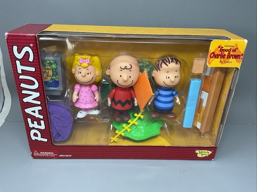 Peanuts “GOOD OL” Charlie Brown Memory Lane Figure Collection 2002 NEW ...