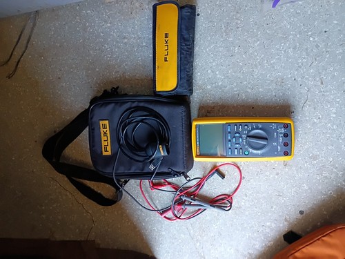 FLUKE 289 - True-RMS Industrial Logging Multimeter with TrendCapture ...