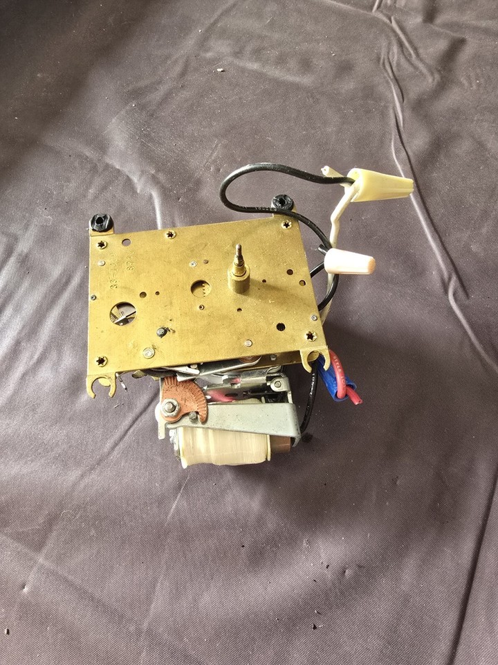 Synchronous Electric Clock Motor Movement 115V 60Hz Simplex 33-1329 ...