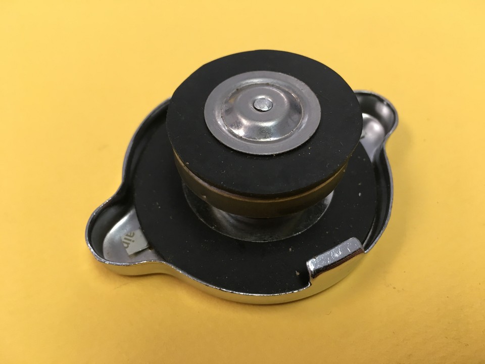 Fits Case Backhoe Radiator Cap 7 PSI 430 530 580 CK's K906196 K945363 ...