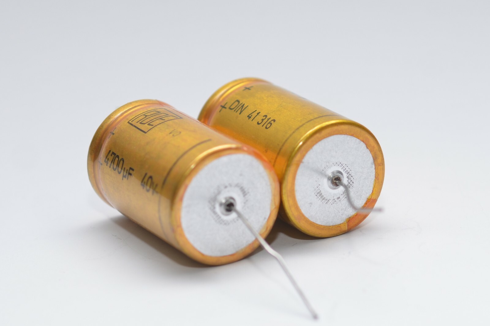 2x Elko-Kondensator ROE Gold, 4700 µF / 40 V-, Audio Capacitor, DIN ...