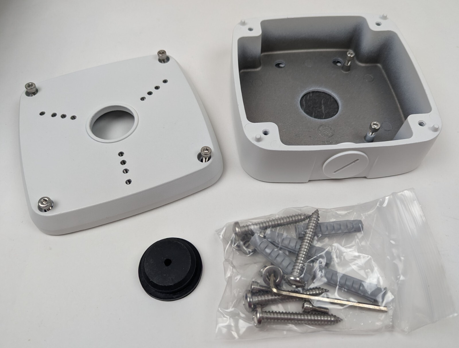 MNT-JB3 Camera Junction Box for Camera Series HD29HD1(X) HB74HD1(X) etc ...