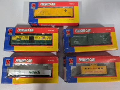 Vintage Life-Like Train Freight Car Lot of 5 HO Scale | eBay