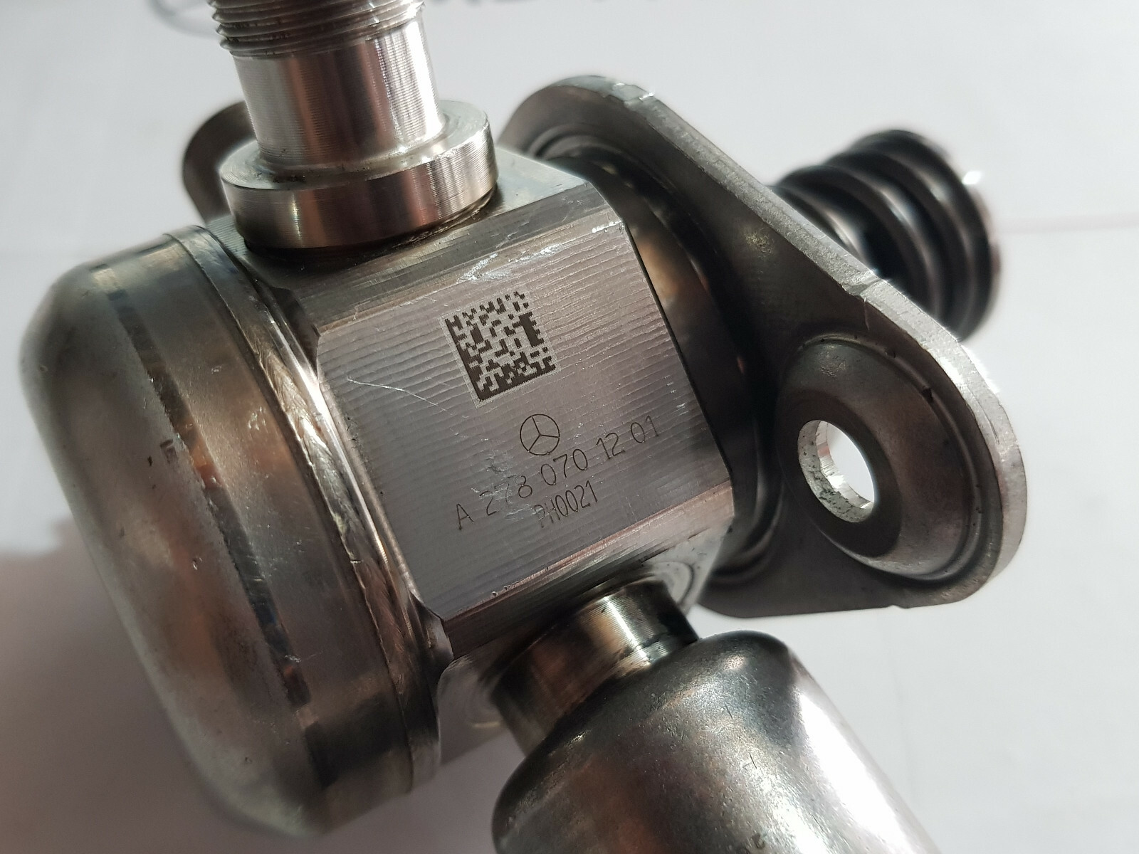 MERCEDES M157 M278 RIGHT HIGH-PRESSURE PUMP NEW A2780700201 A2780701201 ...