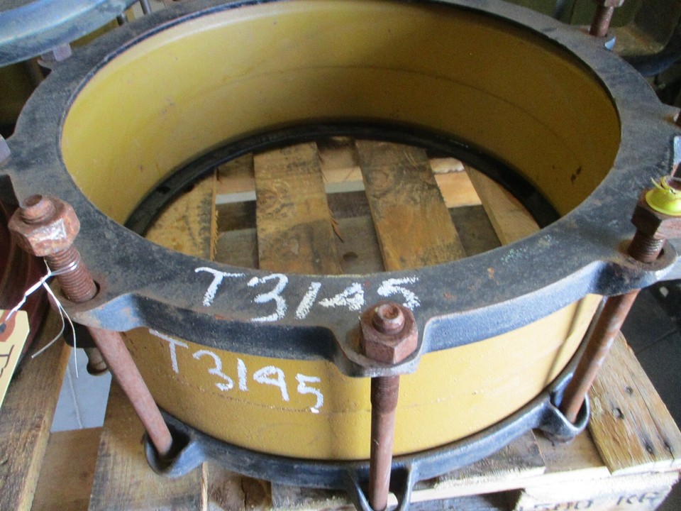 ROMAC 501 16" Plain End Pipe Coupling Fits 16" (17.05-17.40 OD) *ONLY ...