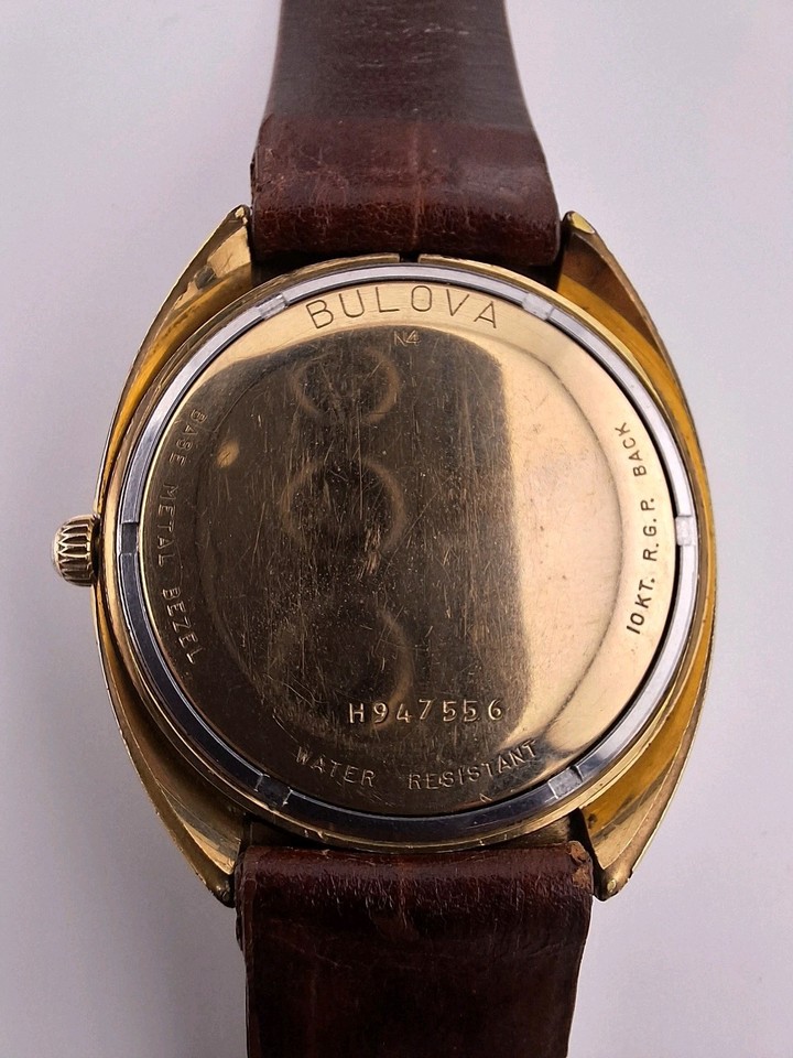 Mens Bulova 17j 1974 Clipper Red Vertical Day Date Vintage N4 Antique ...