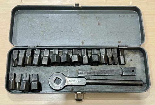 The L.S. Starrett Co. No. 443 Socket Set in a Metal Craftsman Box | eBay