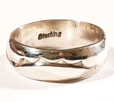 NAVAJO GARY SANDOVAL STERLING SILVER ETCH DESIGN STURDY BAND SIZE 9.5 ...