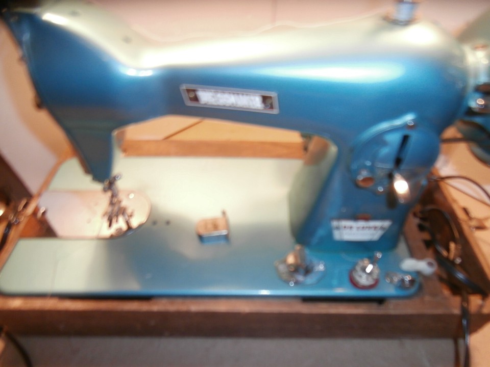 vintage Dressmaker sewing machine Deluxe precision, premier S30ICC | eBay