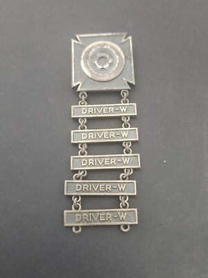 US ARMY MILITARY DRIVER BEAUTIFUL 5 STERLING QUALIFICATIONS BADGES ...