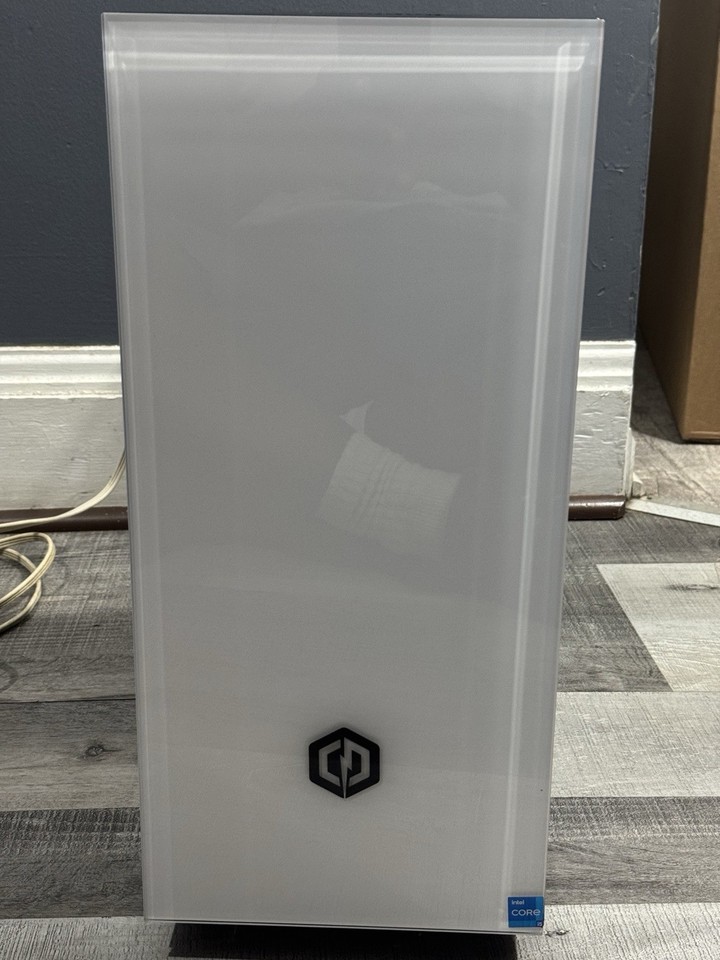 CyberPowerPC Xtreme White Intel Ultra 5 225F 5060 8GB RTX 16GB 2TB RGB ...