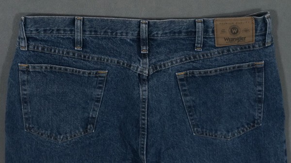 UF04406 **WRANGLER** RELAXED FIT JEANS 38X30 (msr 36"x30") | eBay