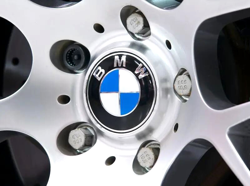 Genuine BMW Wheel Lock Kit With Key NEW E30 E46 E60 E88 E90 E92 Z4 NEW ...