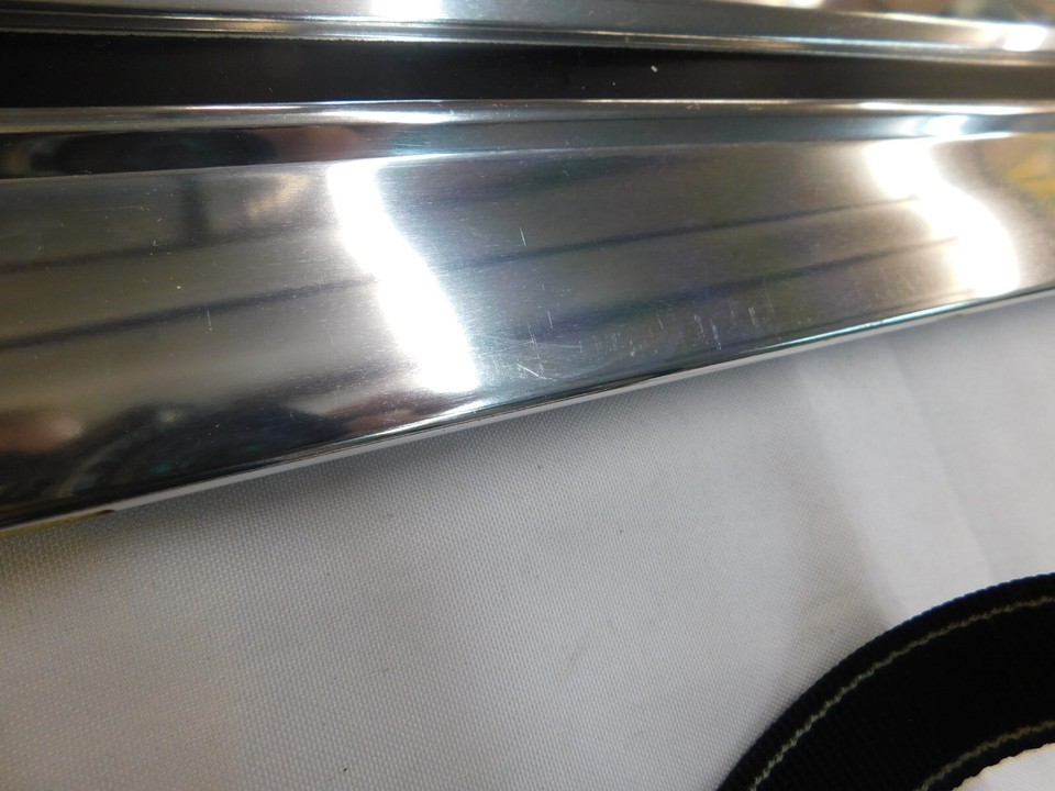 NOS OEM Ford 1971 1972 1973 Mustang RH Rocker Panel Moulding Trim ...