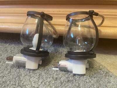 2 Intertek Night Lights * PLUG IN * Candle Warmer Good Condition | eBay
